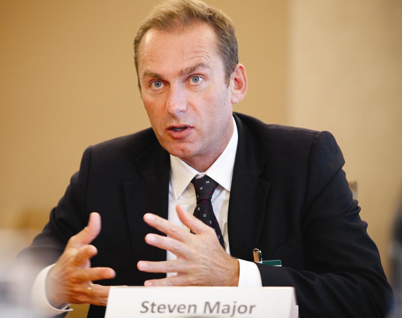 HSBC uzmanı: Piyasalardaki kıtlığın nedeni küresel kredi daralması ...