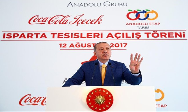 Erdoğan'ın Coca Cola tesisi açmasını savunmak için şekilden şekle giren ...