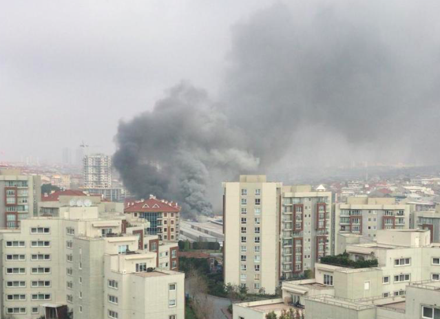İstanbul'da bira fabrikasında yangın çıktı | soL haber