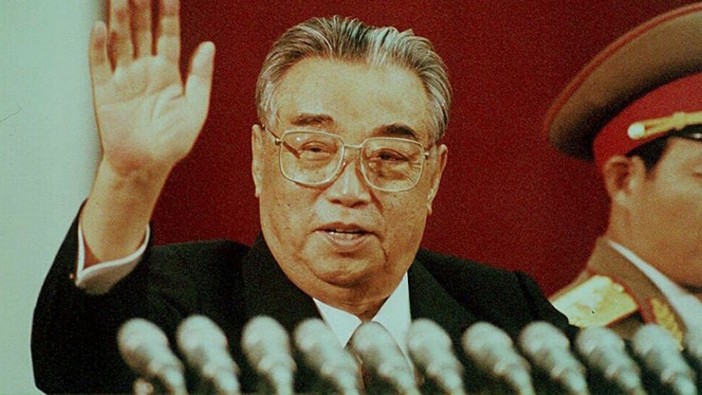 Kim ll Sung 26 yıl önce bugün yaşamını yitirdi | soL haber