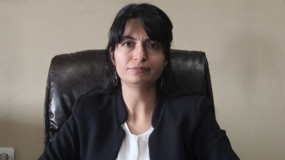 Avukat Müjde Tozbey Erden, istismarcı babanın şikayeti nedeniyle ifade ...