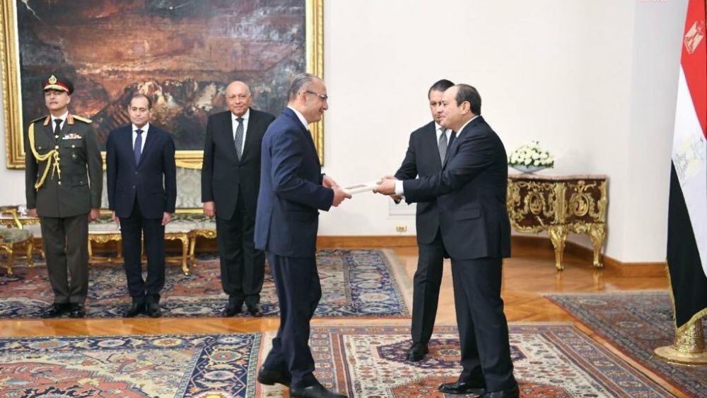 Kahire Büyükelçisi Şen, Sisi'ye güven mektubunu sundu | soL haber