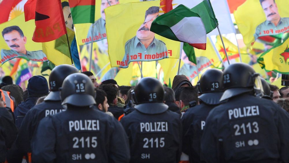 Alman polisinden bir ilk: 'Kürt filozof Öcalan' | soL haber