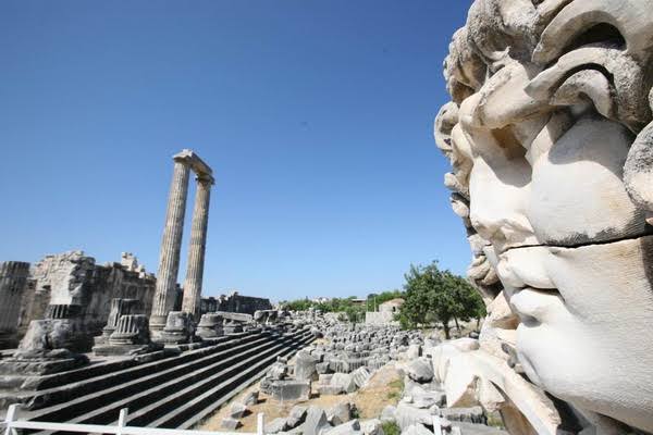 Didim Apollon tapınağına beton döktüler | soL haber