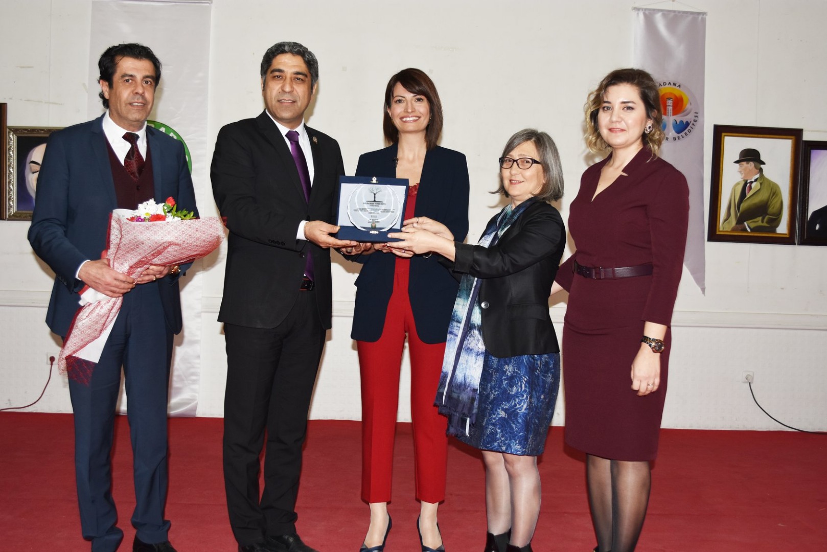 Ülcaz Şahin Başarı Ödülü bu yıl Müjde Tozbey Erden'e verildi | soL haber