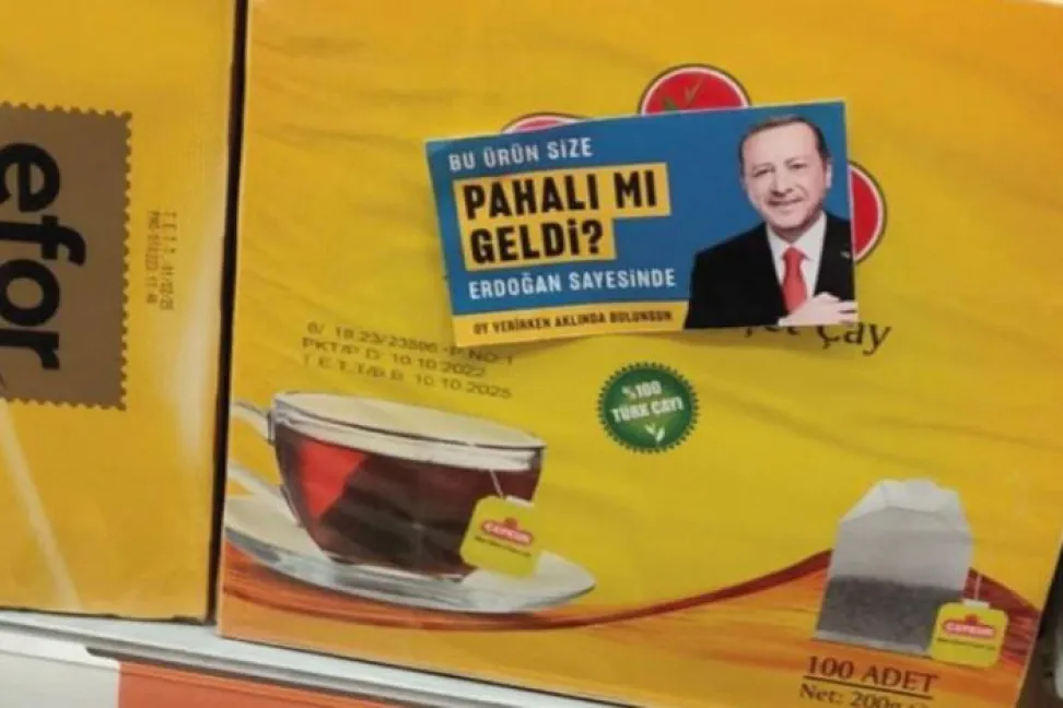 'Erdoğan sayesinde' çıkartmalarını tasarlamıştı: Mahir Akkoyun beraat ...
