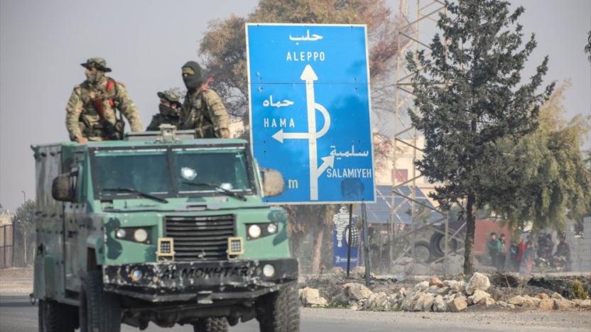 Suriye'de cihatçılar Humus’a ilerliyor, İsrail de Golan’da tatbikat ...