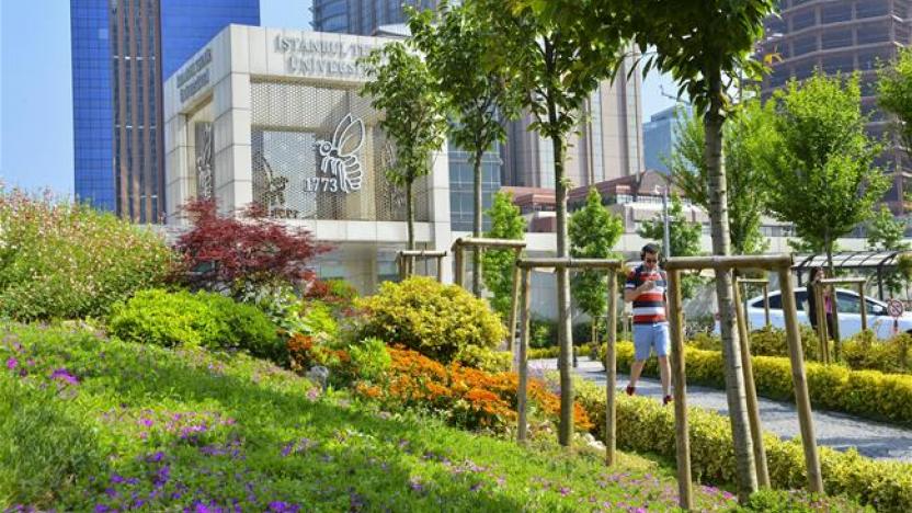 İTÜ Taşkışla Sahnesi’ne engelleme | soL haber